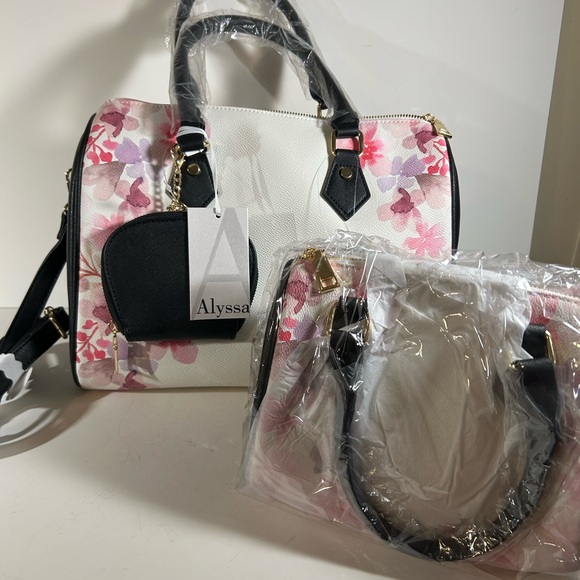 Alyssa | Bags | Alyssa Floral White And Black Womens Bag 3piece Set ...